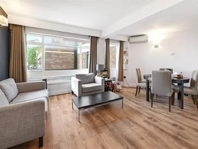 1 bedroom property to let in Ovington Gardens, Knightsbridge.