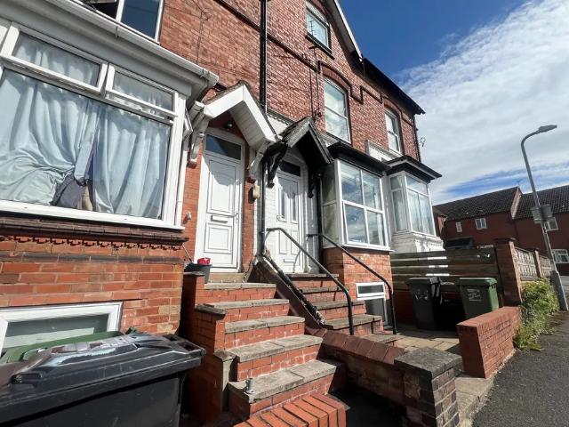 1 bedroom property to let in Oakly Road, Redditch £500 pcm