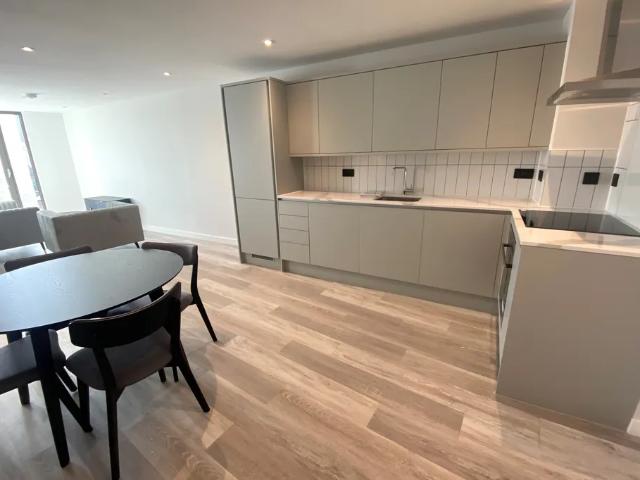 1 bedroom property to let in Apex lofts £975 pcm