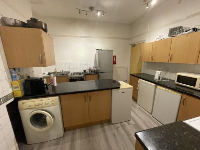 1 bedroom property to let in Bills Included, Granville Road, Norfolk Park, Sheffield, S2 £450 pcm