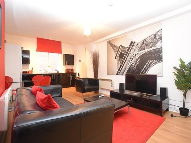 1 bedroom property to let in Bishops Lodge, 4 Rockingham Lane, Sheffield, S1 4FZ £950 pcm