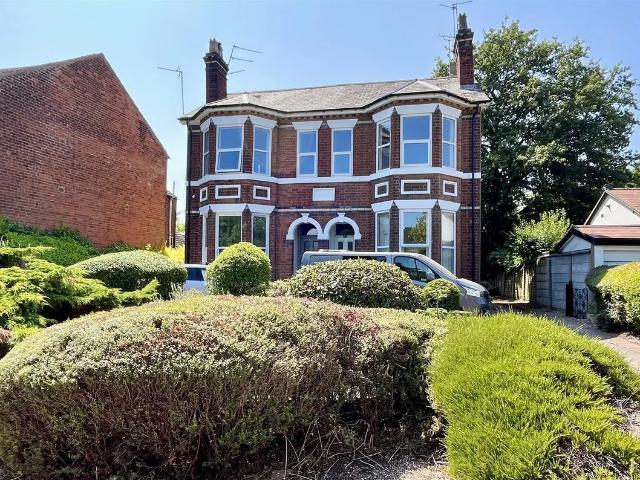 1 bedroom property to let in Broad Lane, FINCHFIELD £650 pcm
