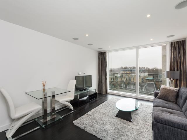 1 bedroom property to let in Caro Point, 5 Gatliff Road, Grosvenor Waterside, SW1W £725 pw