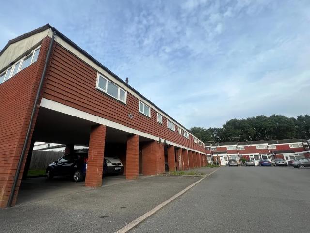 1 bedroom property to let in Chedworth Close, Redditch £825 pcm