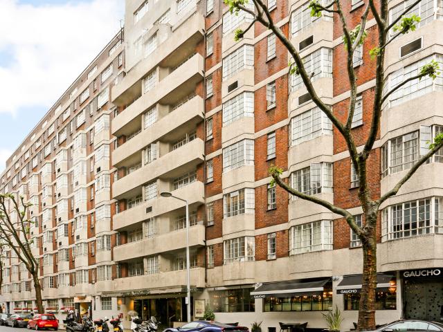 1 bedroom property to let in Chelsea Cloisters, Sloane Avenue, Chelsea, London, SW3 £650 pw