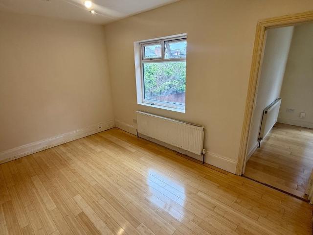 1 bedroom property to let in Church road,B13 £700 pcm