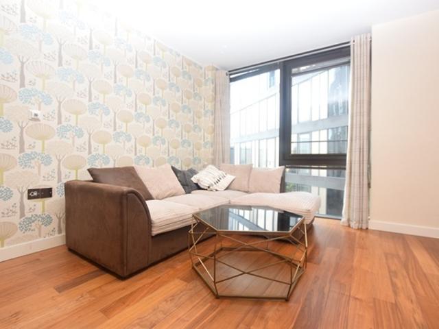 1 bedroom property to let in City Lofts, 7 St. Pauls Square, Sheffield, S1 2LB £950 pcm