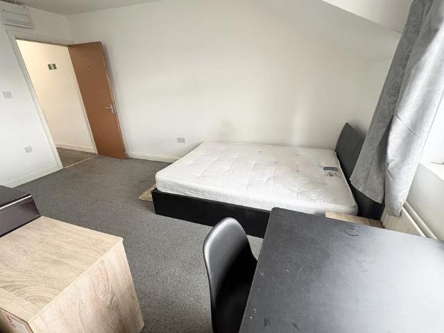 1 bedroom property to let in City Road, Edgbaston £700 pcm