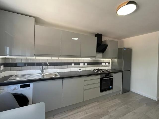 1 bedroom property to let in Gospel Lane, Acocks Green B27 £875 pcm