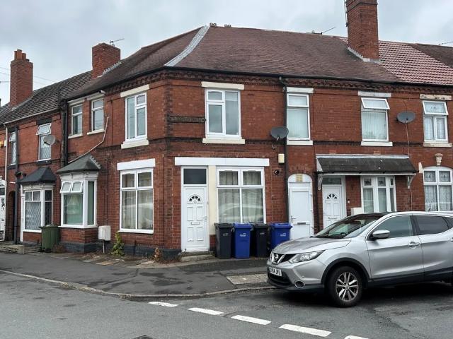 1 bedroom property to let in Halesowen, West Midlands £675 pcm