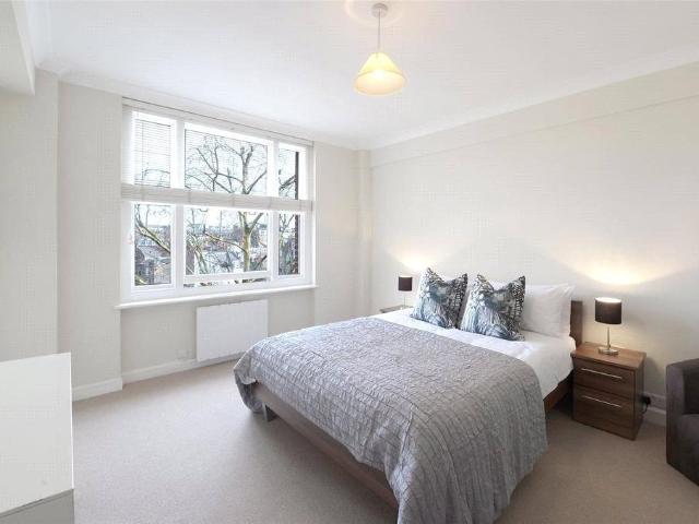 1 bedroom property to let in Hill Street, Mayfair, London, W1J £3,765 pcm