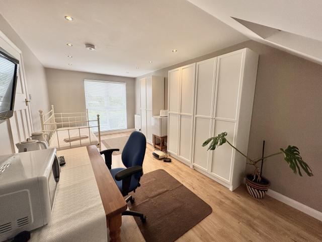 1 bedroom property to let in Longmead avenue, Bishopston £800 pcm