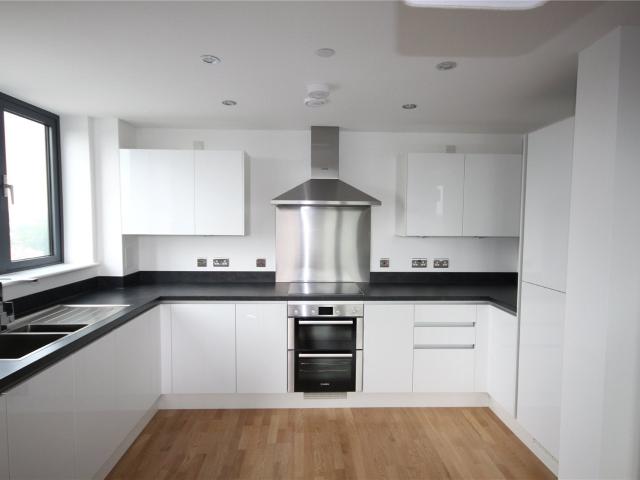 1 bedroom property to let in Parkside Avenue, London, SE10 £1,850 pcm