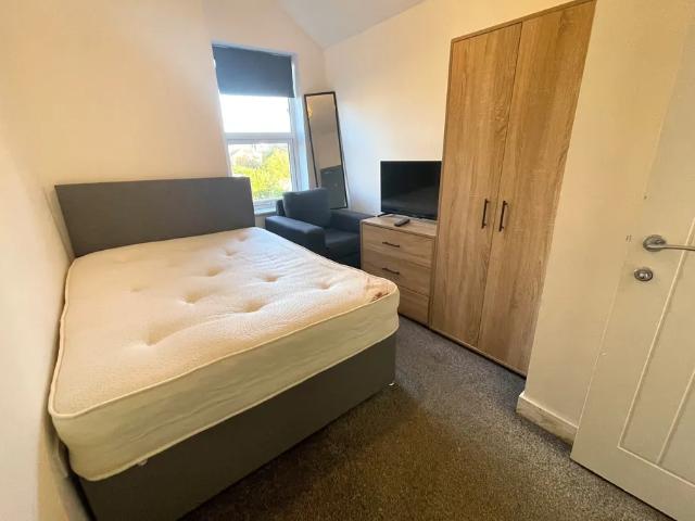 1 bedroom property to let in Room 5, Florence Road, Acocks Green £650 pcm