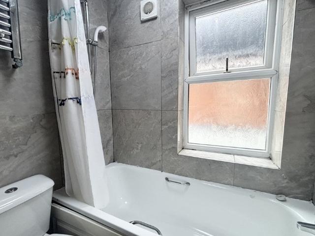 1 bedroom property to let in St. Edwards Road, Selly Oak, B29 £540 pcm