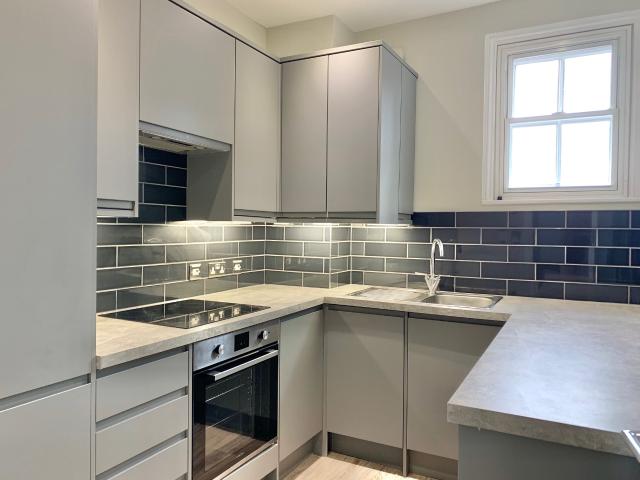 1 bedroom property to let in St. Johns Street, IP33 1SN £1,300 pcm