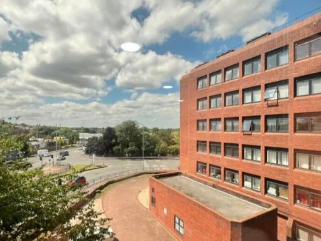 1 bedroom property to let in Telecom House, Wolverhampton £800 pcm