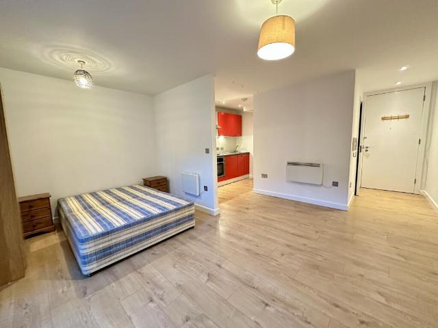 1 bedroom property to let in The Jet, Centro, St Marys Road, Sheffield, S2 £675 pcm