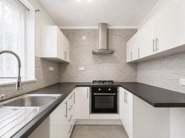1 bedroom property to let in The Oaks, Shard End, B34 £850 pcm
