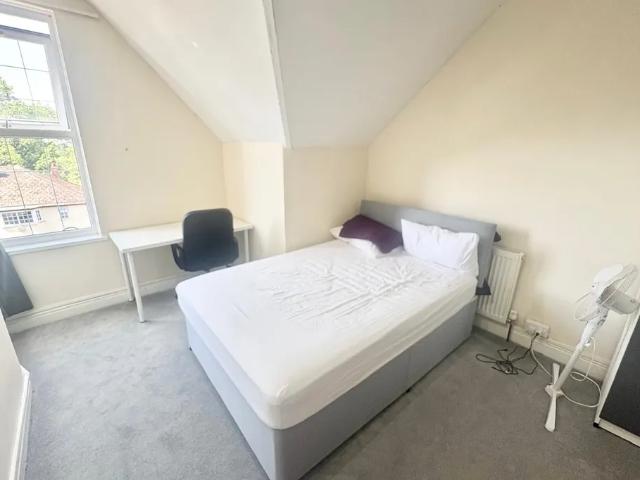 1 bedroom property to let in Vicarage Road, Jewellery Quarter £550 pcm