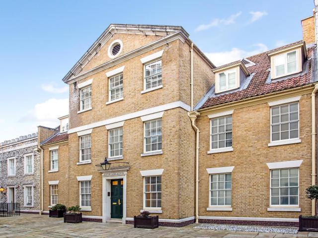 1 bedroom property to let in Water Lane, Richmond, TW9 £2,500 pcm