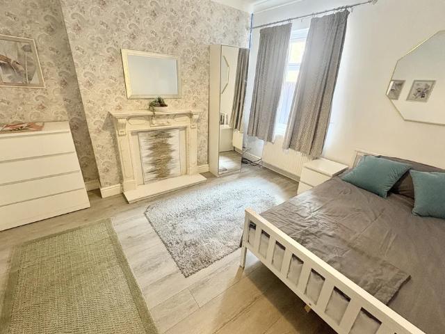 1 bedroom property to let in Wellington Road, Smethwick £575 pcm