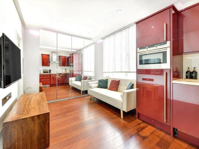 1 bedroom property to let in West Eaton Place, Belgravia, SW1X £575 pw