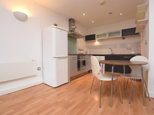 1 bedroom property to let in West One Central, 12 Fitzwilliam St, S1 4JN £850 pcm