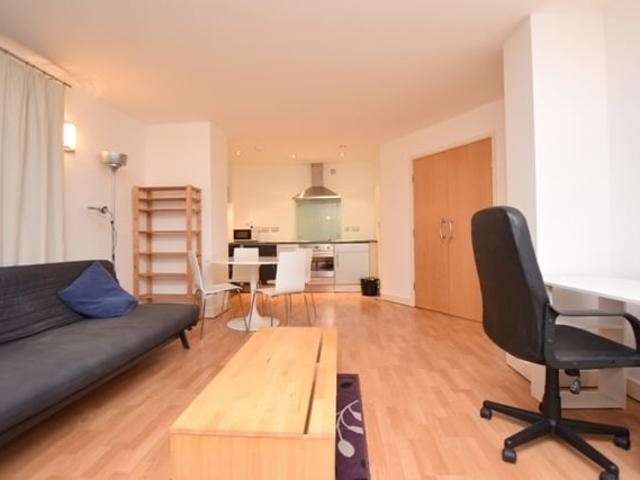 1 bedroom property to let in West One Central, Fitzwilliam Street, S1 £900 pcm