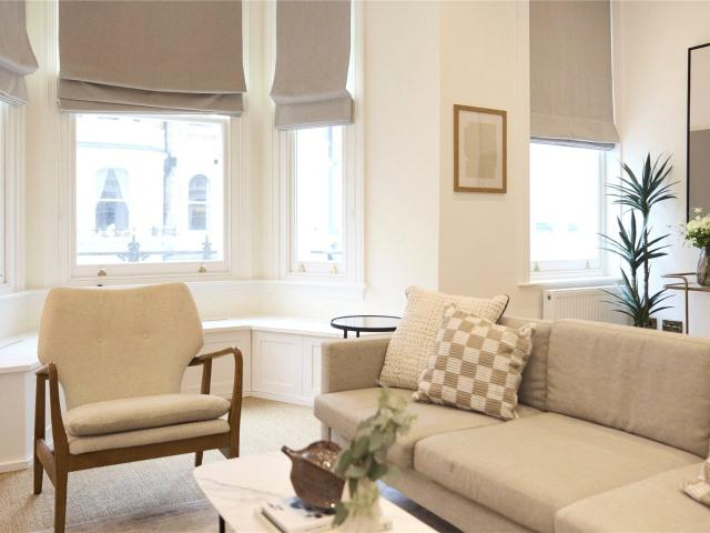 1 bedroom property to let in Westgate Terrace, London, SW10 £4,000 pcm