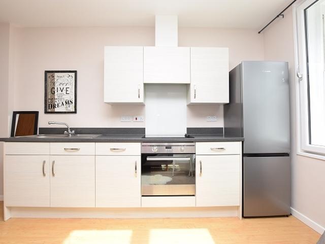 1 bedroom property to let in Wharncliffe House, 44 Bank Street, S1 2DS £750 pcm