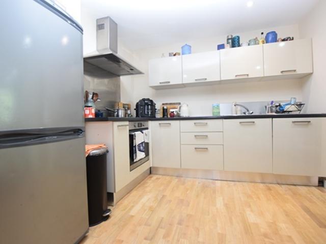 1 bedroom property to let in 8 Furnace Hill, Sheffield, S3 7AF £1,000 pcm