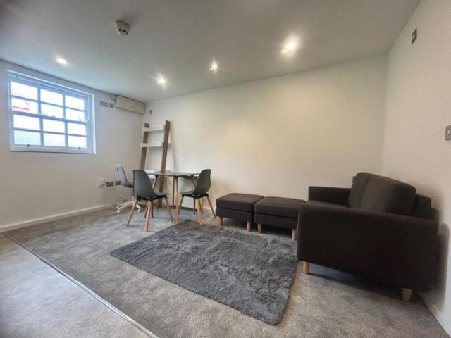 1 bedroom Property To Let