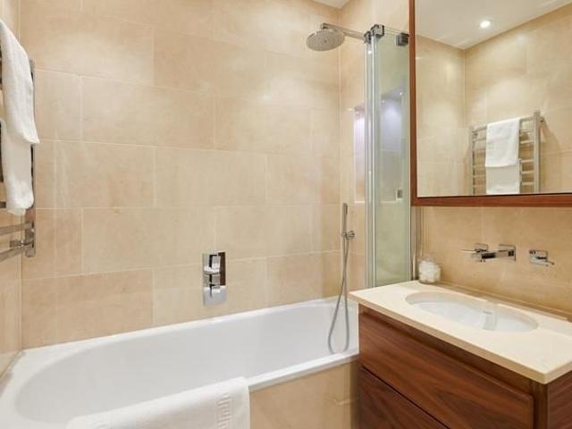 1 bedroom property to let