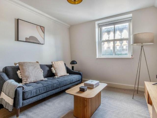 1 bedroom property to let