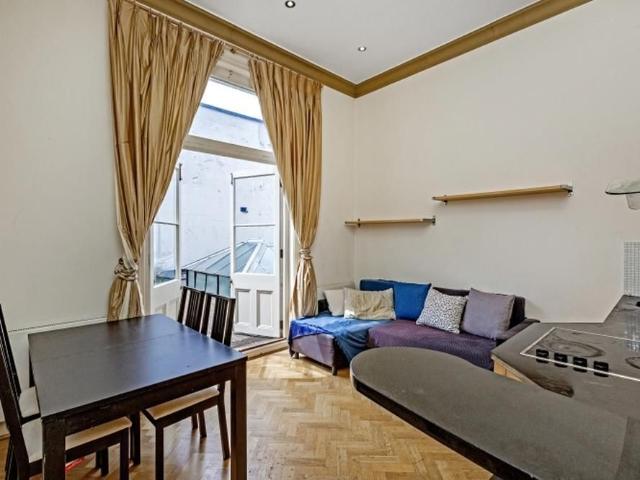 1 bedroom property to let