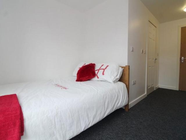 1 bedroom Property To Let