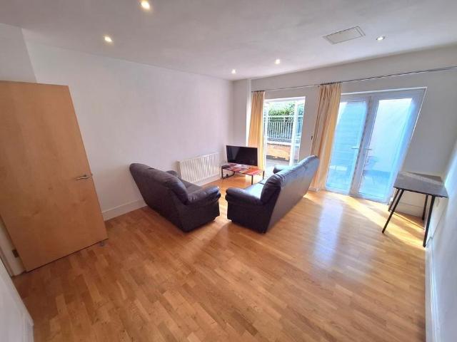 1 bedroom property to rent