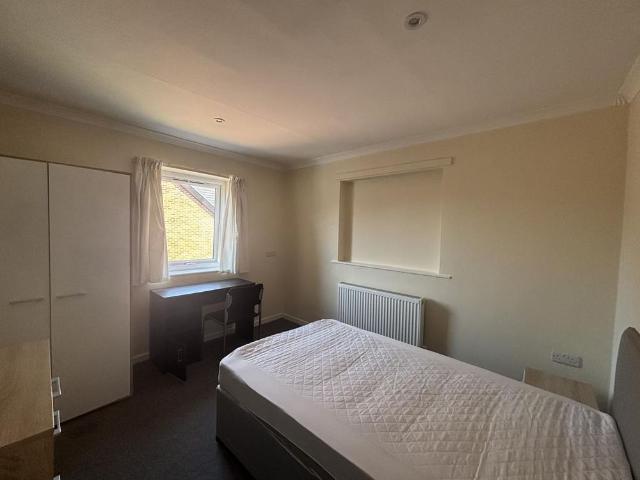 1 bedroom property to rent
