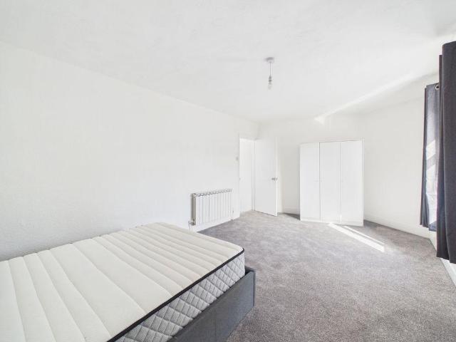 1 bedroom property to rent