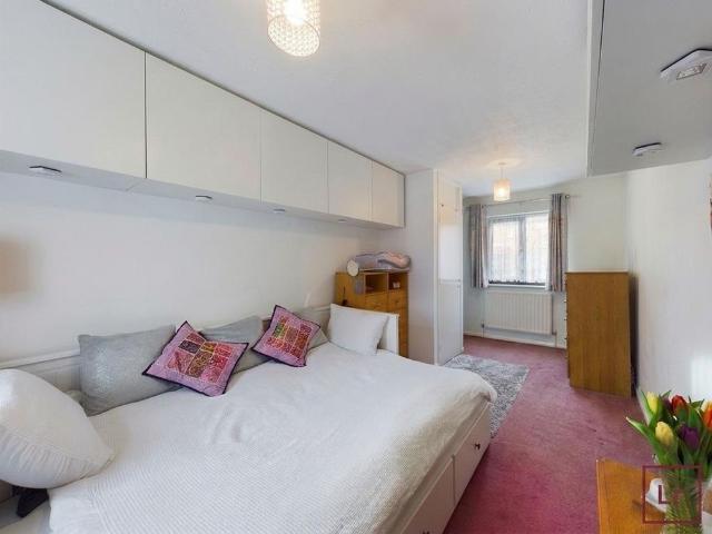 1 bedroom property to rent