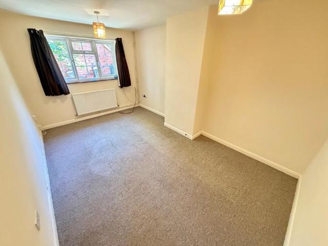 1 bedroom property to rent
