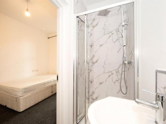 1 bedroom property to rent