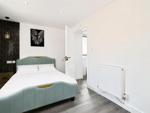 1 bedroom property to rent