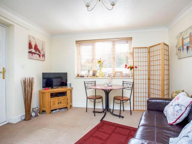 1 bedroom property to rent