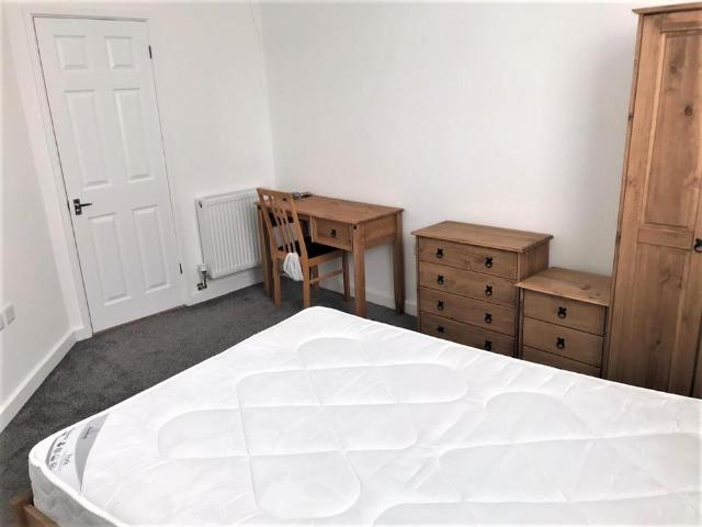 1 bedroom property to rent
