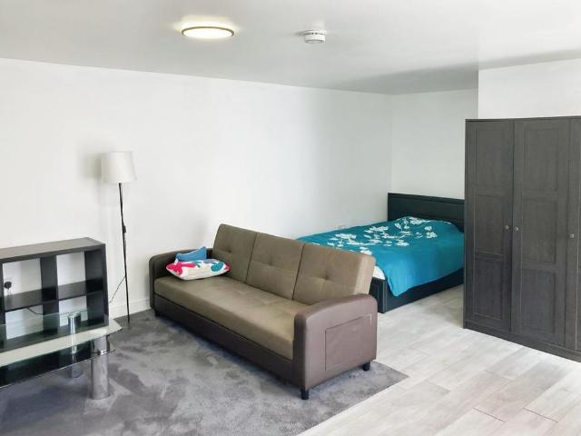 1 bedroom property to rent