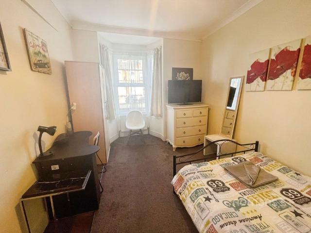 1 bedroom property to rent