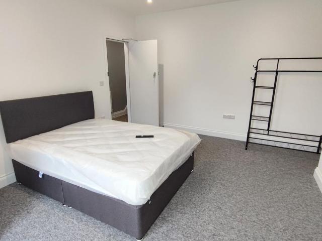 1 bedroom property to rent