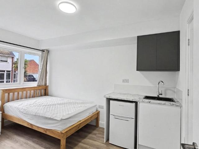 1 bedroom property to rent